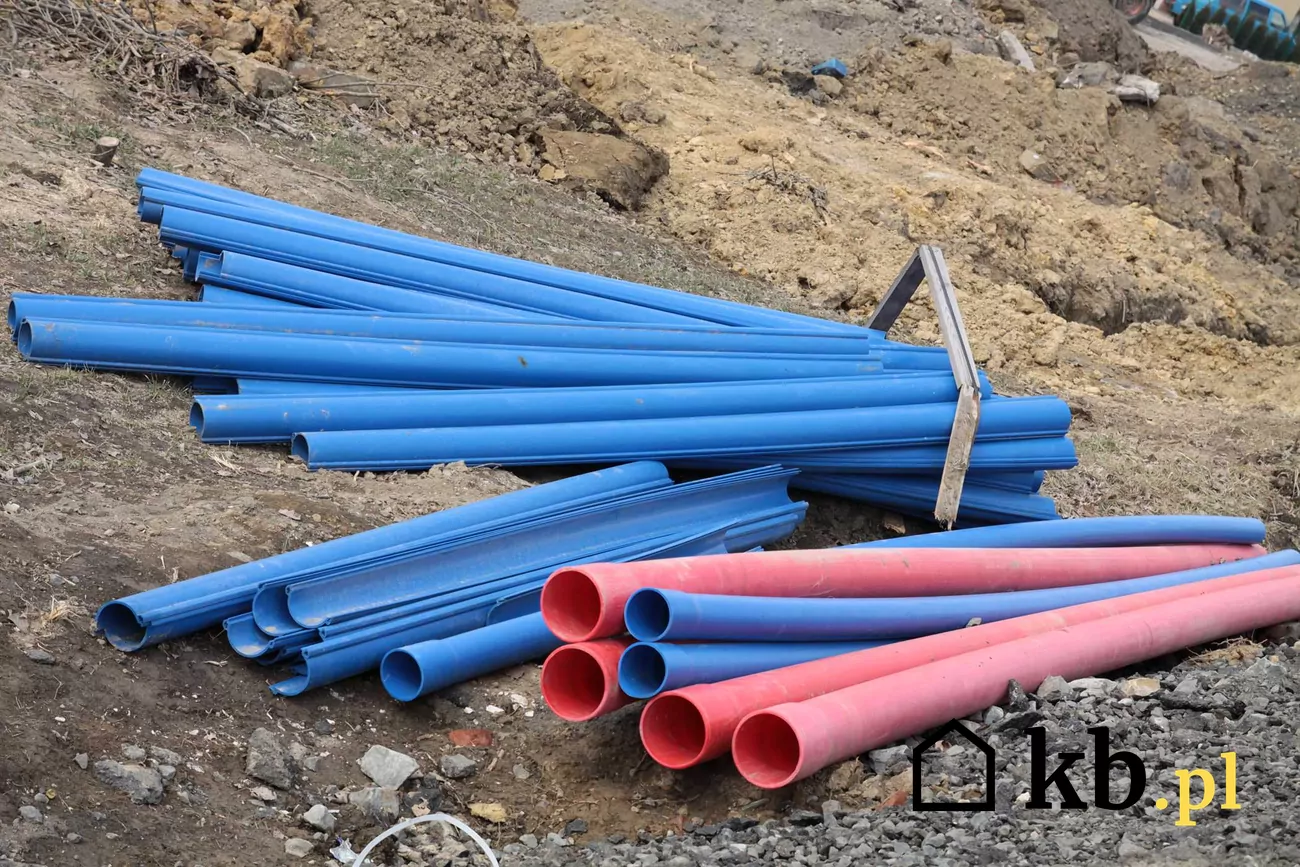Cennik rur PCV - zobacz, jakie są ceny rur plastikowych