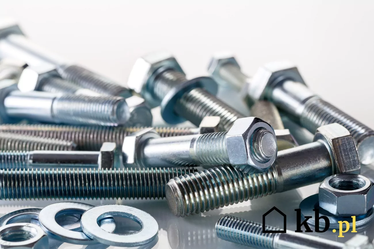 Jakie są klasy śrub - oznaczenia, parametry, zastosowanie, porady